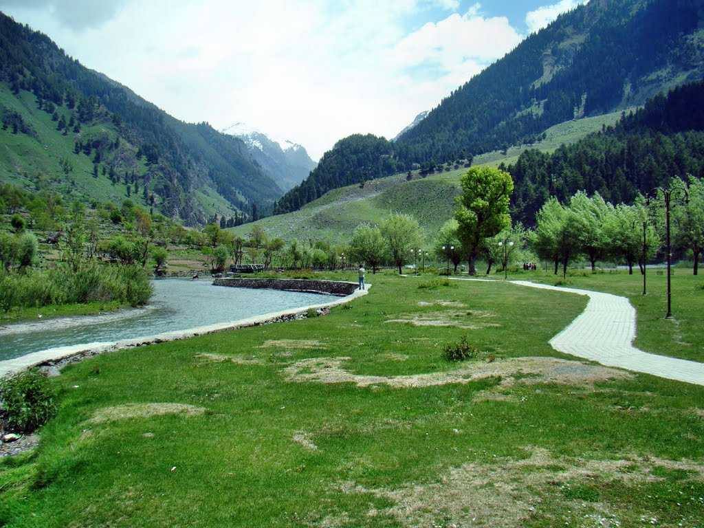 Pahalgam is adventures paradise in kashmir - MashaHur.Com